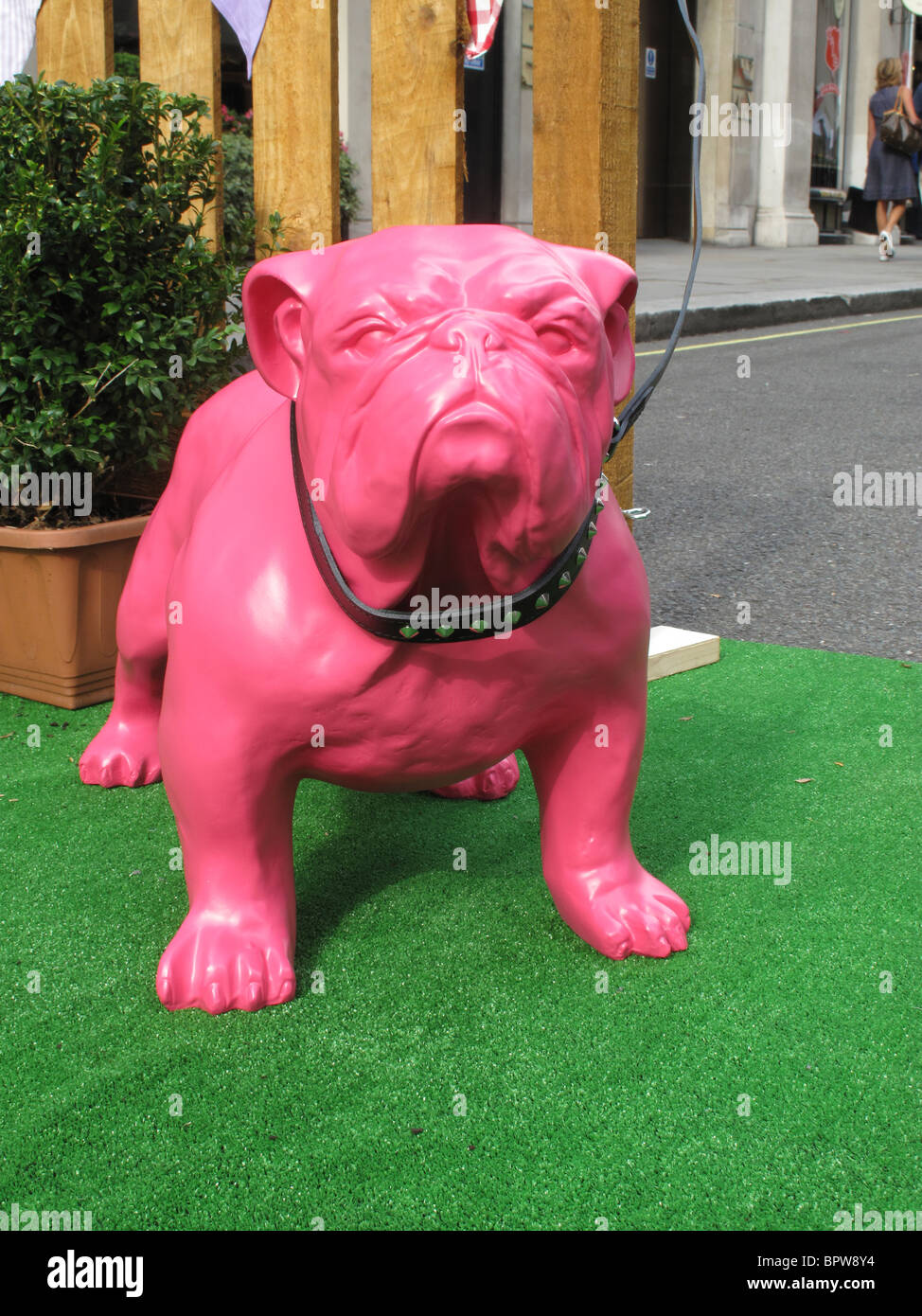 British Bulldog Pink Kitsch Camp Stock Photo - Alamy