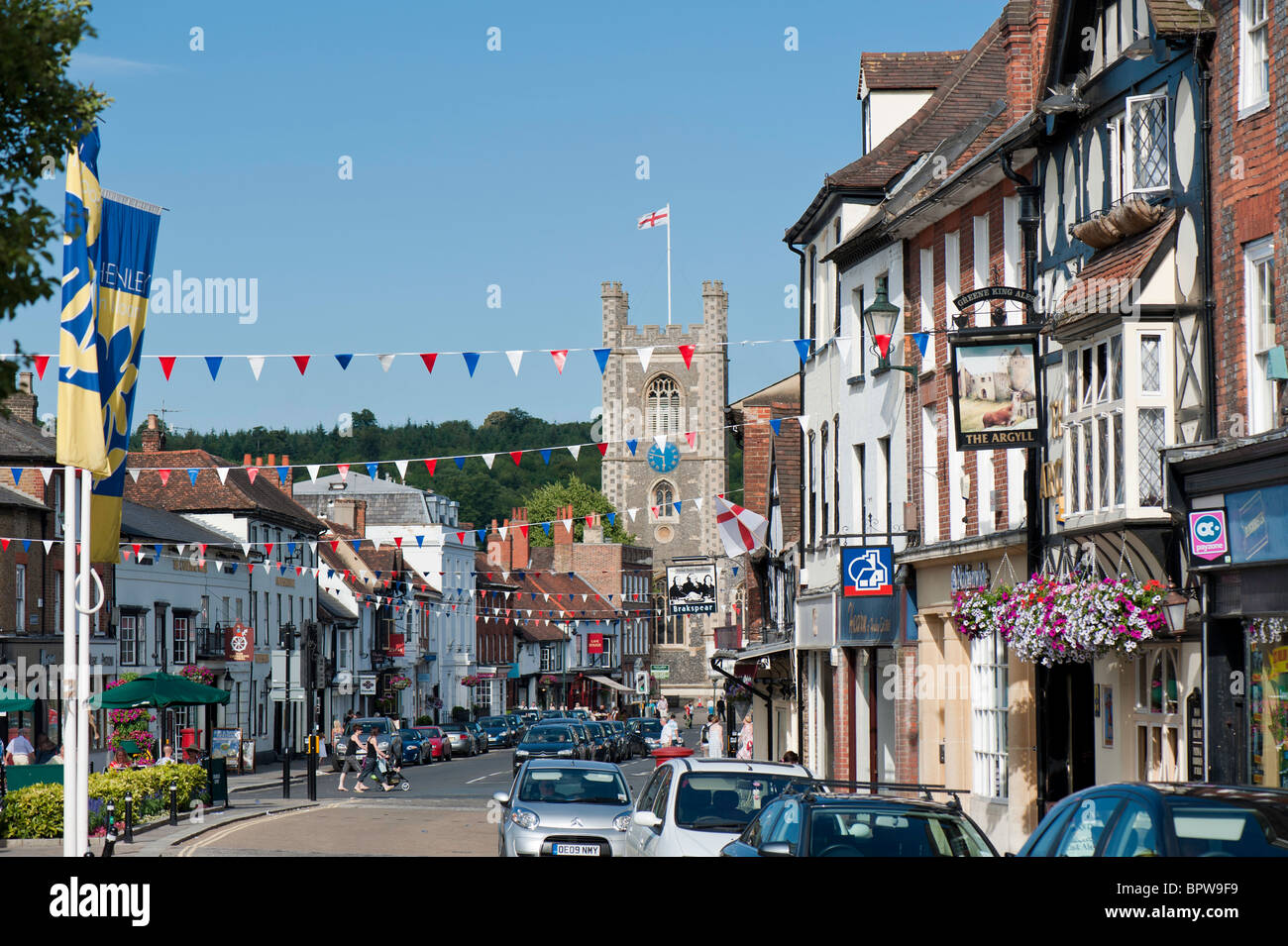 Henley on thames high street hi-res stock photography and images - Alamy