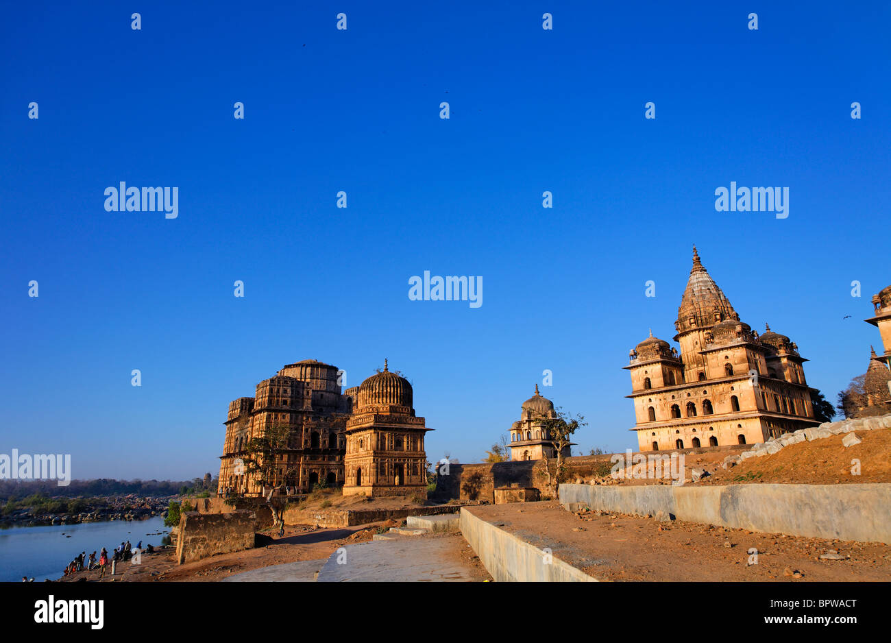 Orchha river hi-res stock photography and images - Alamy