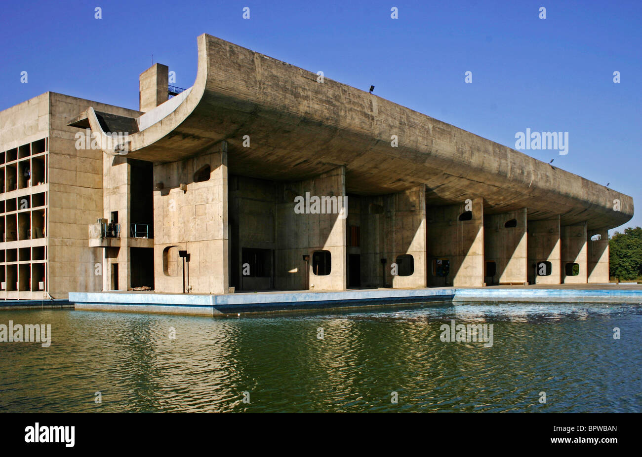 Palace Assembly Building, Chandigarh, designed by Le Corbusier Stock ...