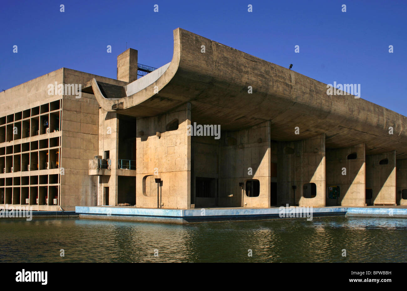 Palace Assembly Building, Chandigarh, designed by Le Corbusier Stock ...