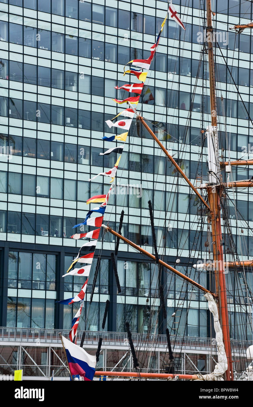 Modern Mast High Resolution Stock Photography and Images - Alamy