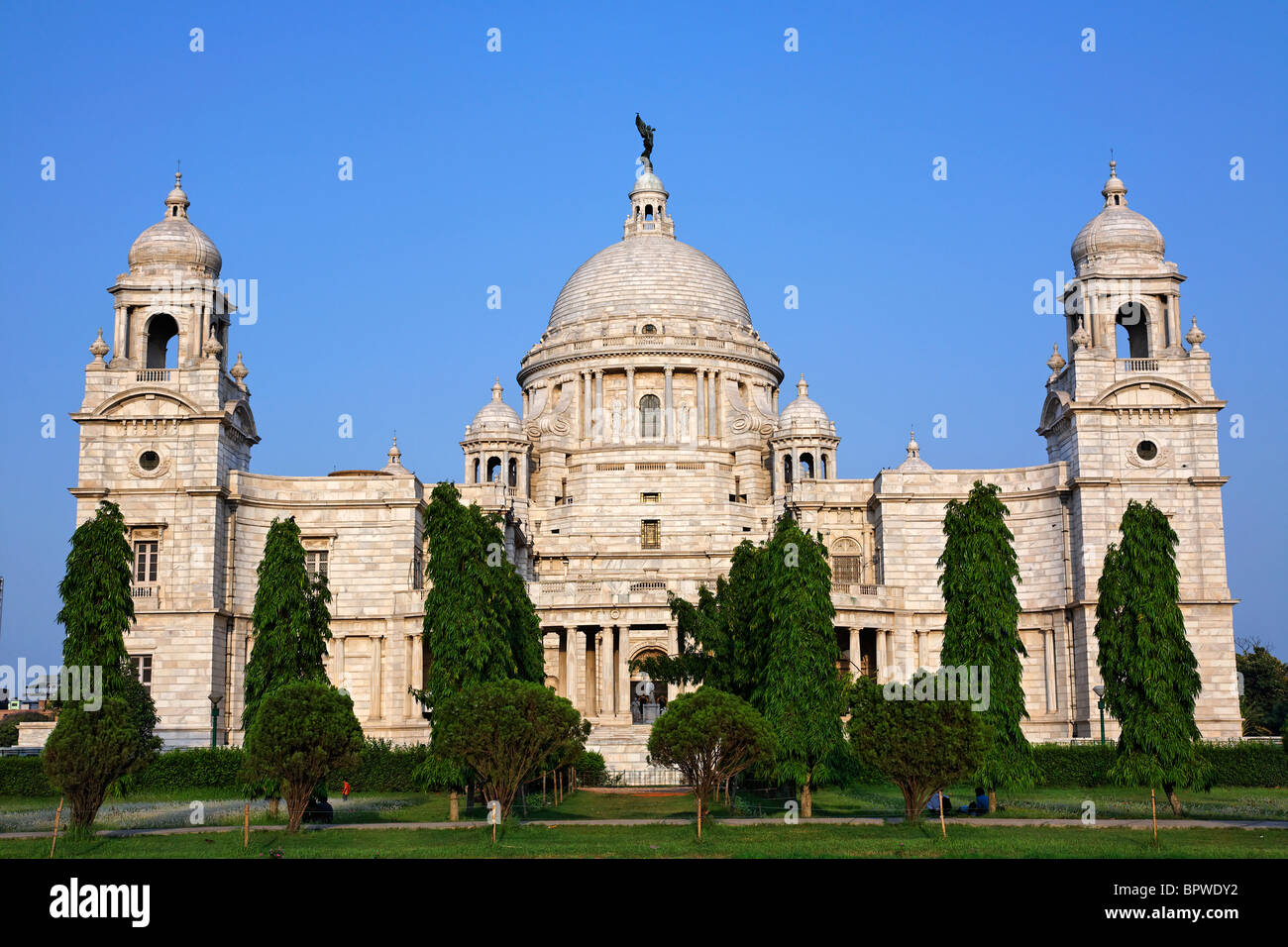 Calcutta british colonial architecture hi-res stock photography and ...