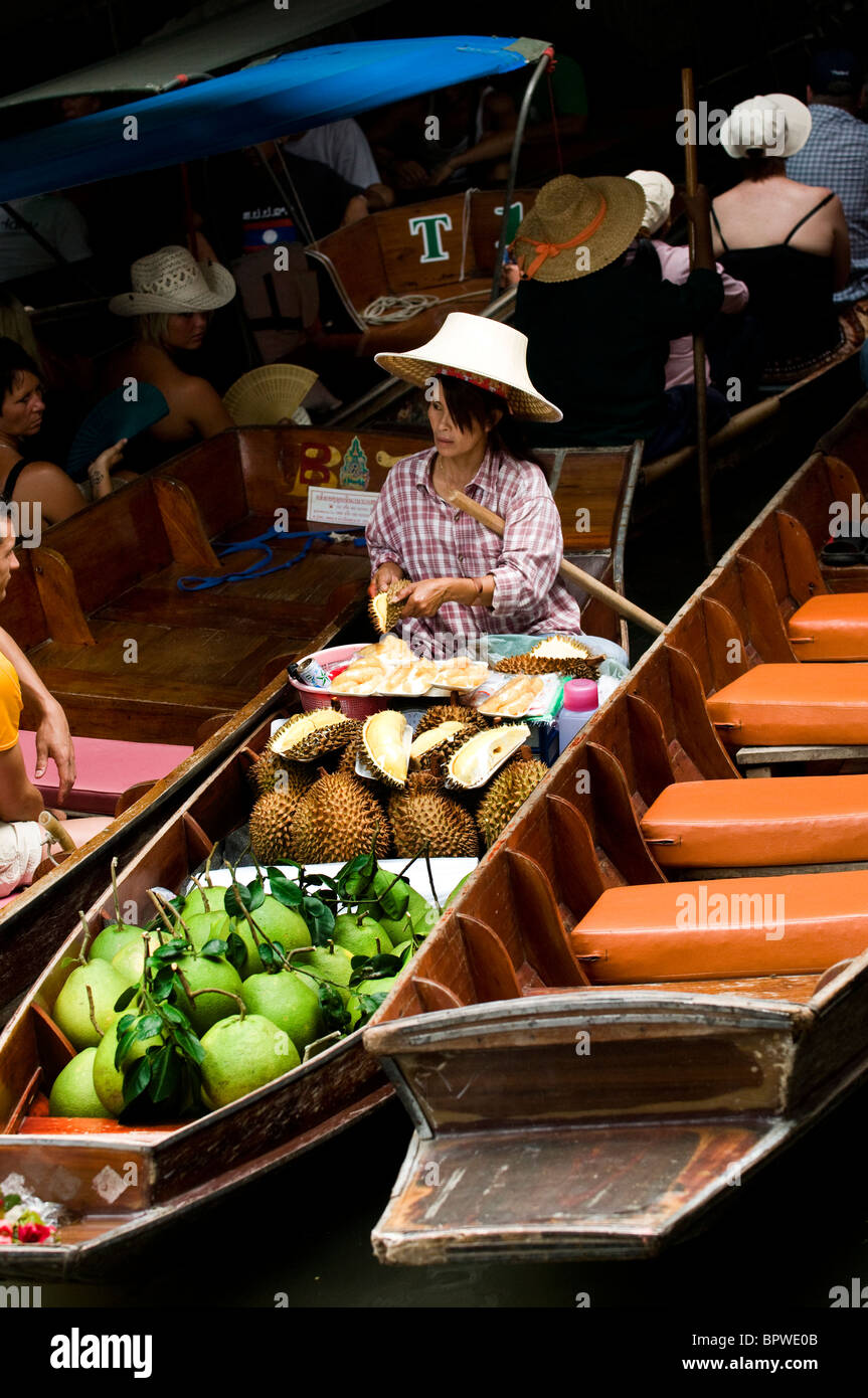 The colorful floating market near Bangkok, Thailand Stock Photo - Alamy