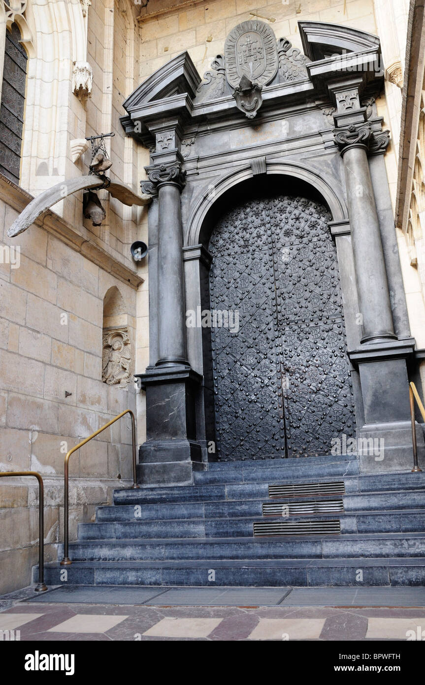 Entrance portal with bones hanging in Wawel Cathedral Krakow Stock ...