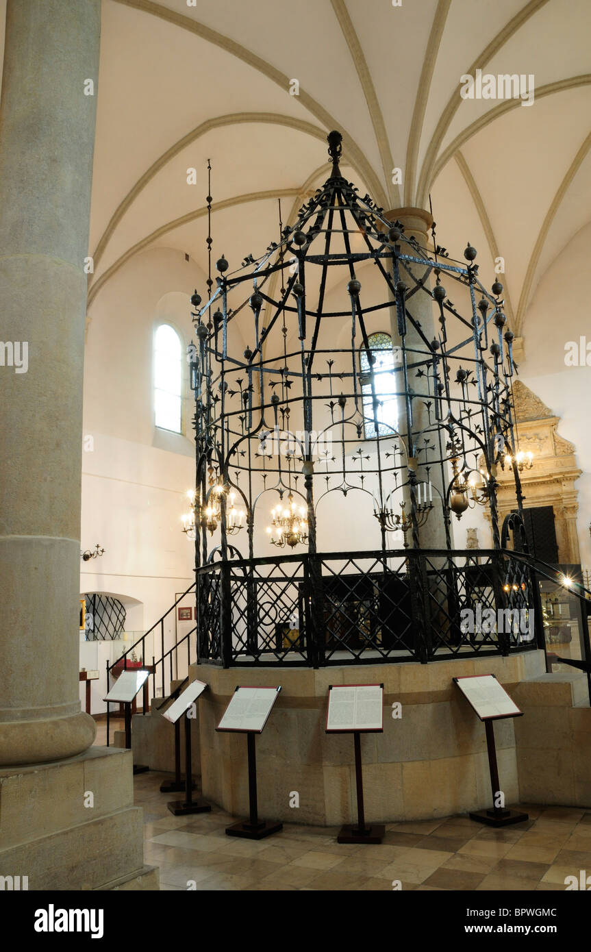 Bimah, Pulpit, and prayer hall, in the Old Synagogue in the Kazimierz ...