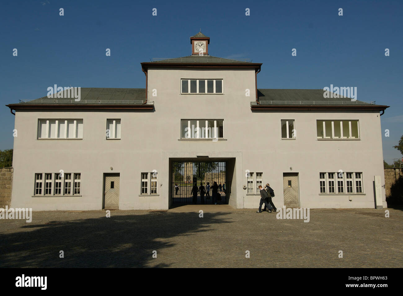 Sachsenhausen Museum with main entry to concentration camp Stock Photo ...