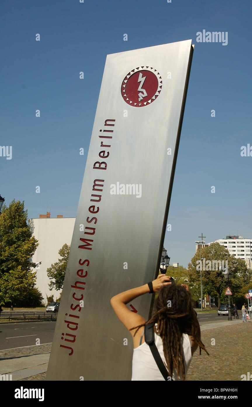 Sign for the Judisches Museum, Jewish Museum Stock Photo - Alamy