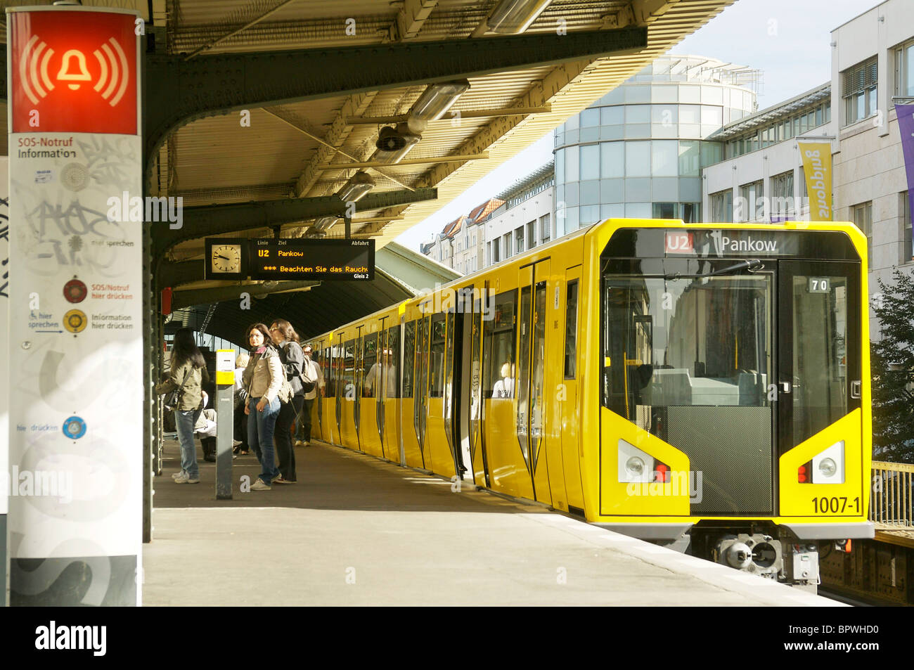 U2 train hi-res stock photography and images - Alamy
