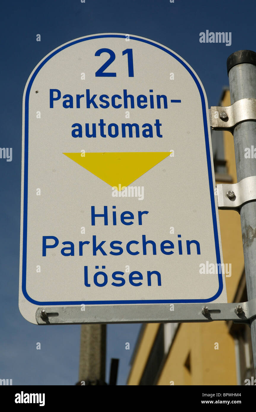 Parking Machine sign in Berlin Stock Photo - Alamy
