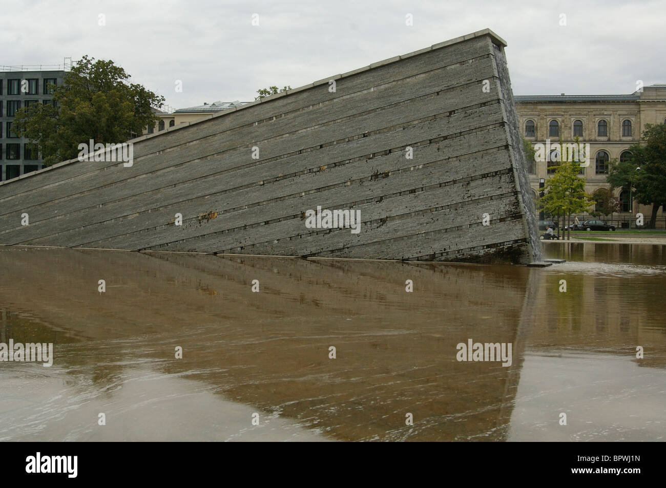 The Sinking Wall sculpture by Christophe Girot is the dominant water ...