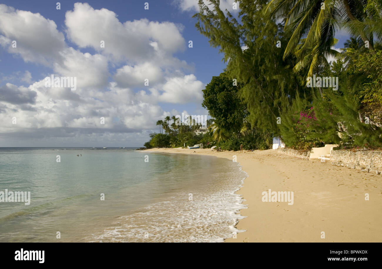 Cobblers Cove along Godings Bay on walk to Mullins Beach in Barbados in ...