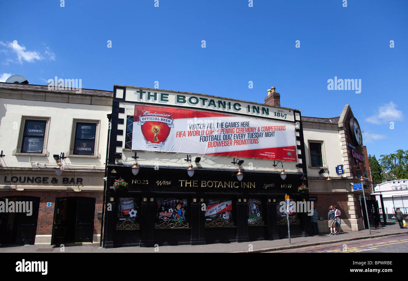 Pub inn exterior hi-res stock photography and images - Alamy