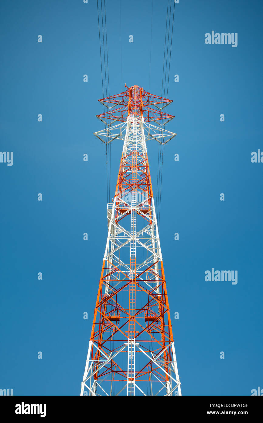 Transmission line tower hi-res stock photography and images - Alamy