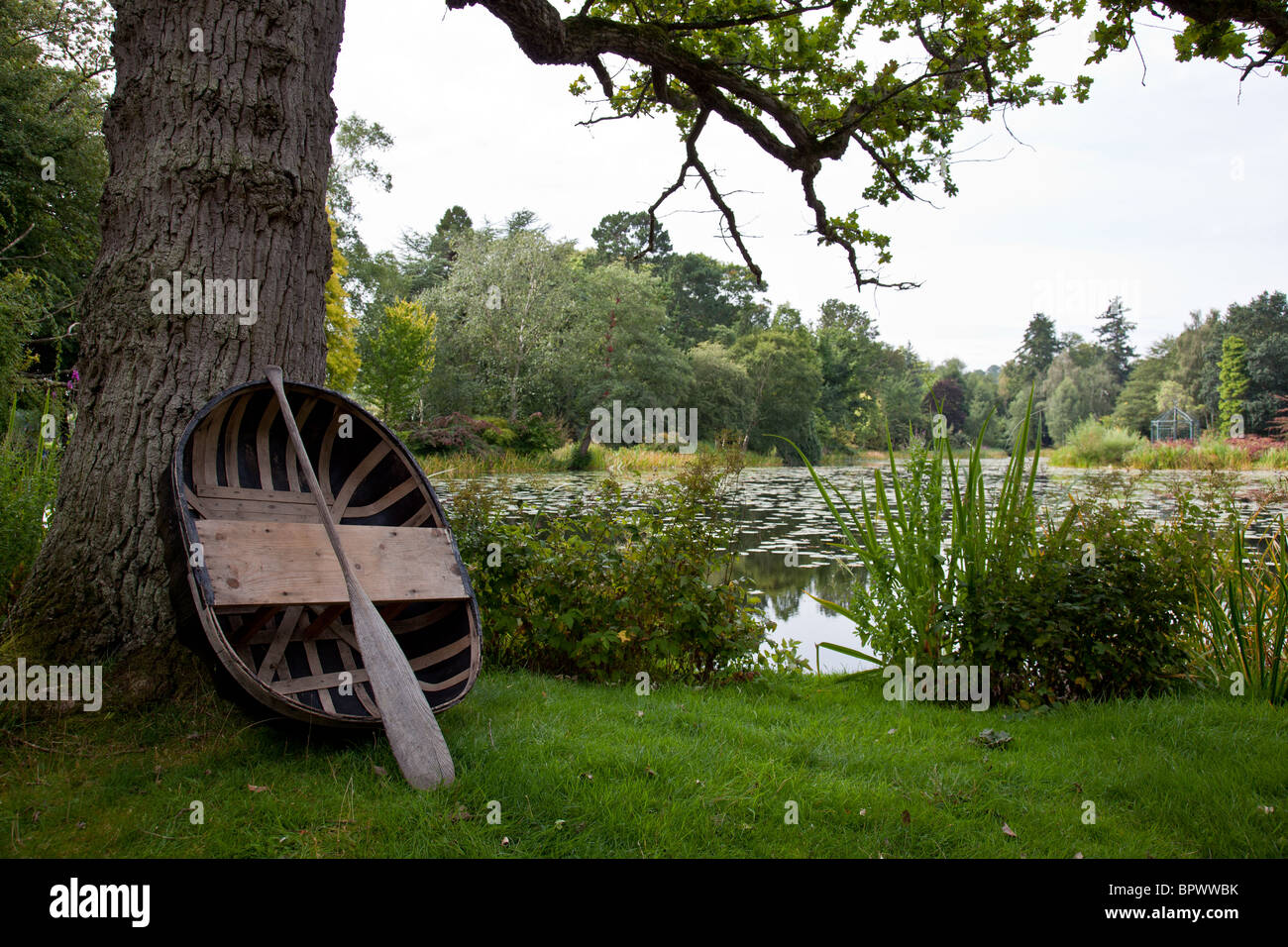 Coracle hi-res stock photography and images - Alamy