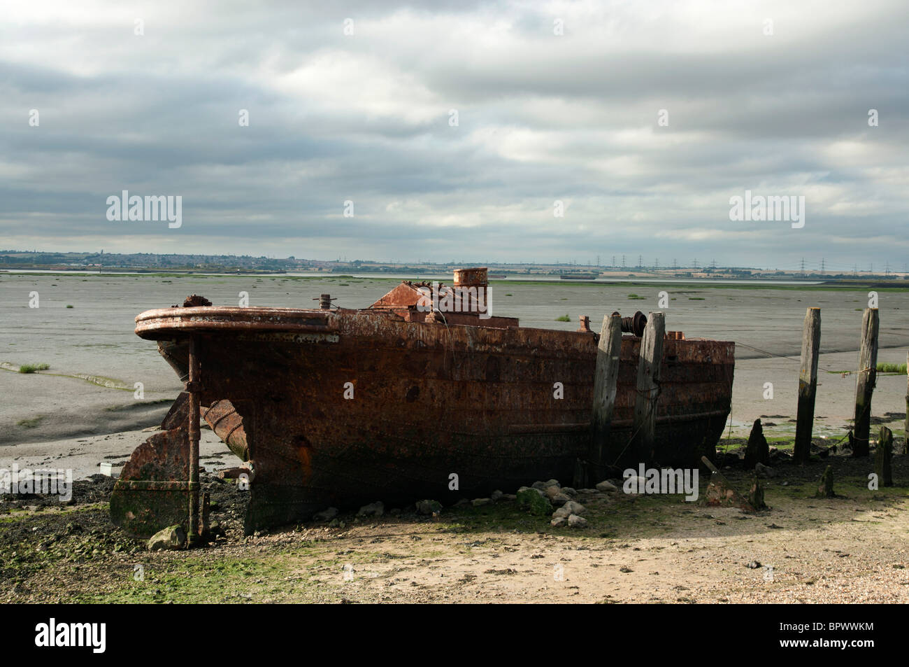 river medway wrecked ship tug boat waterloo built in 1891by ship ...