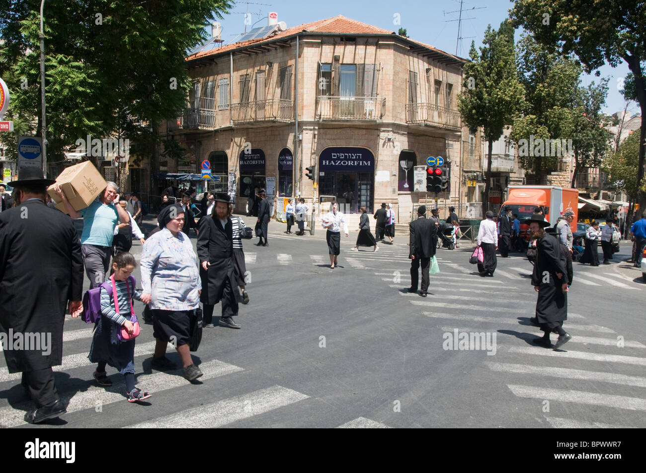 Orthodox Jews in the Mea Sharim neighborhood of Jerusalem Stock Photo ...