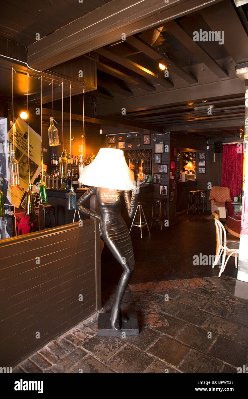 Ireland, North, Belfast, Dublin Road, Filthy Mc Nastys Liquor Saloon ...