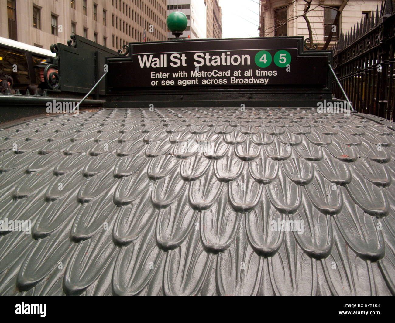 Broad street station hi-res stock photography and images - Alamy