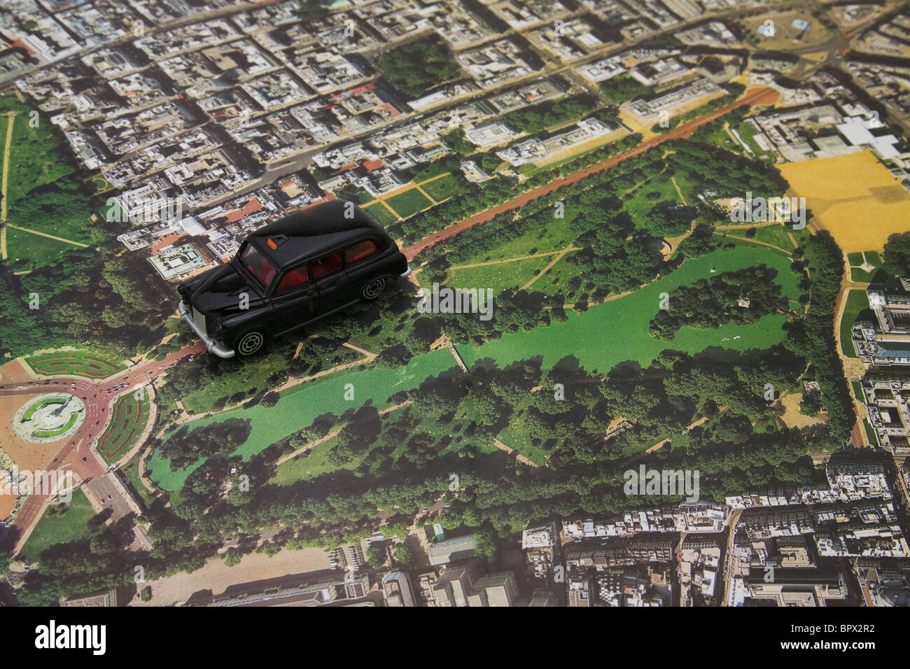 Aerial shot buckingham palace hi-res stock photography and images - Alamy