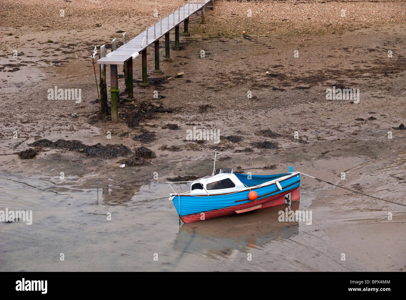 Boat tide hi-res stock photography and images - Alamy