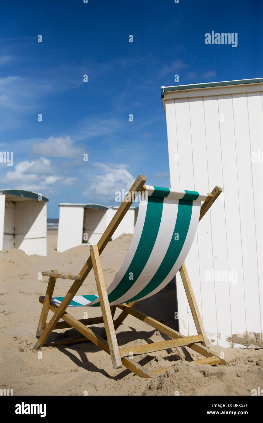 beach chair in summer sun Stock Photo - Alamy