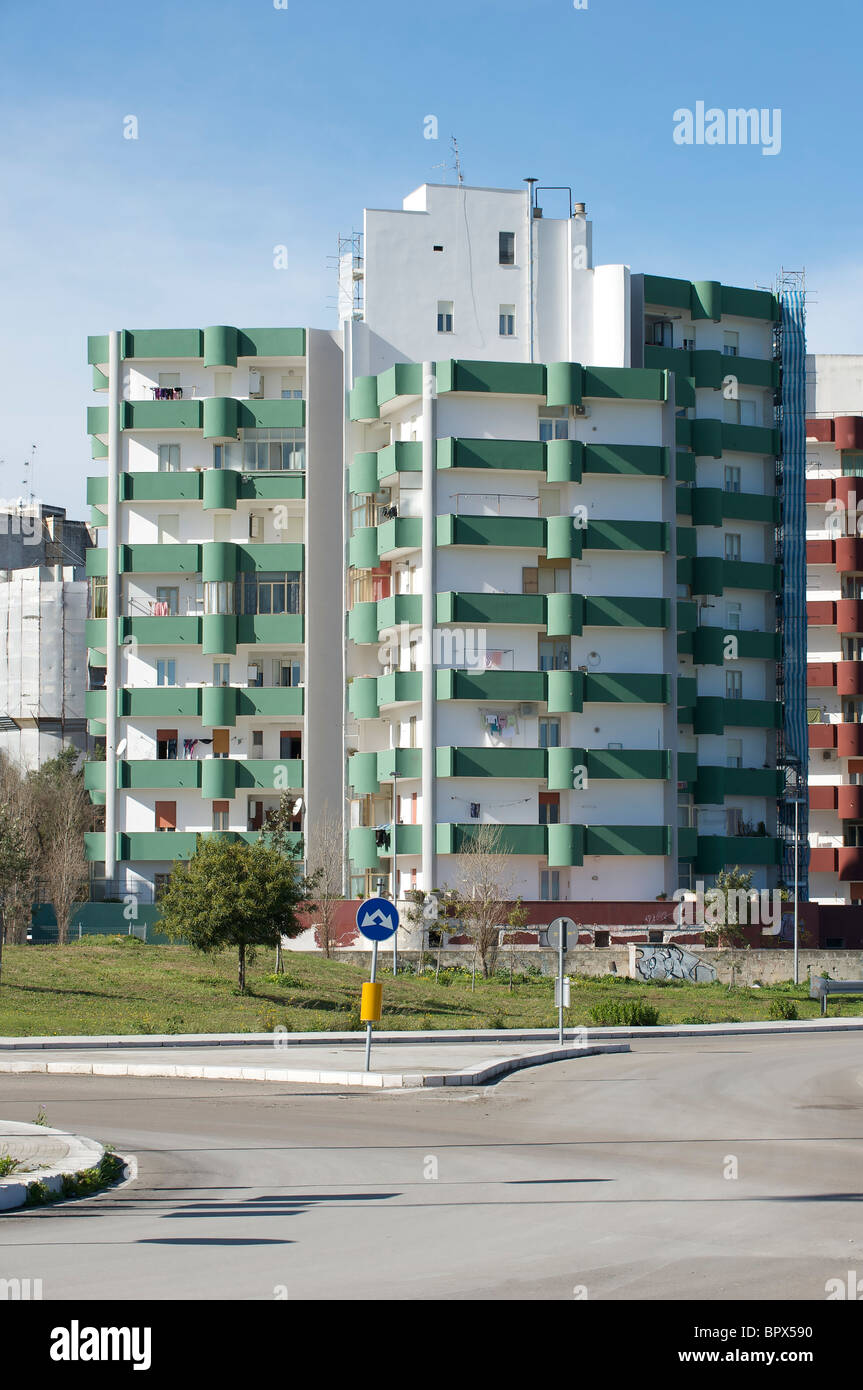 Apartment buildings residential hi-res stock photography and images - Alamy