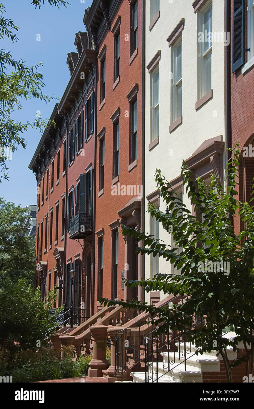 Dc row houses hi-res stock photography and images - Alamy