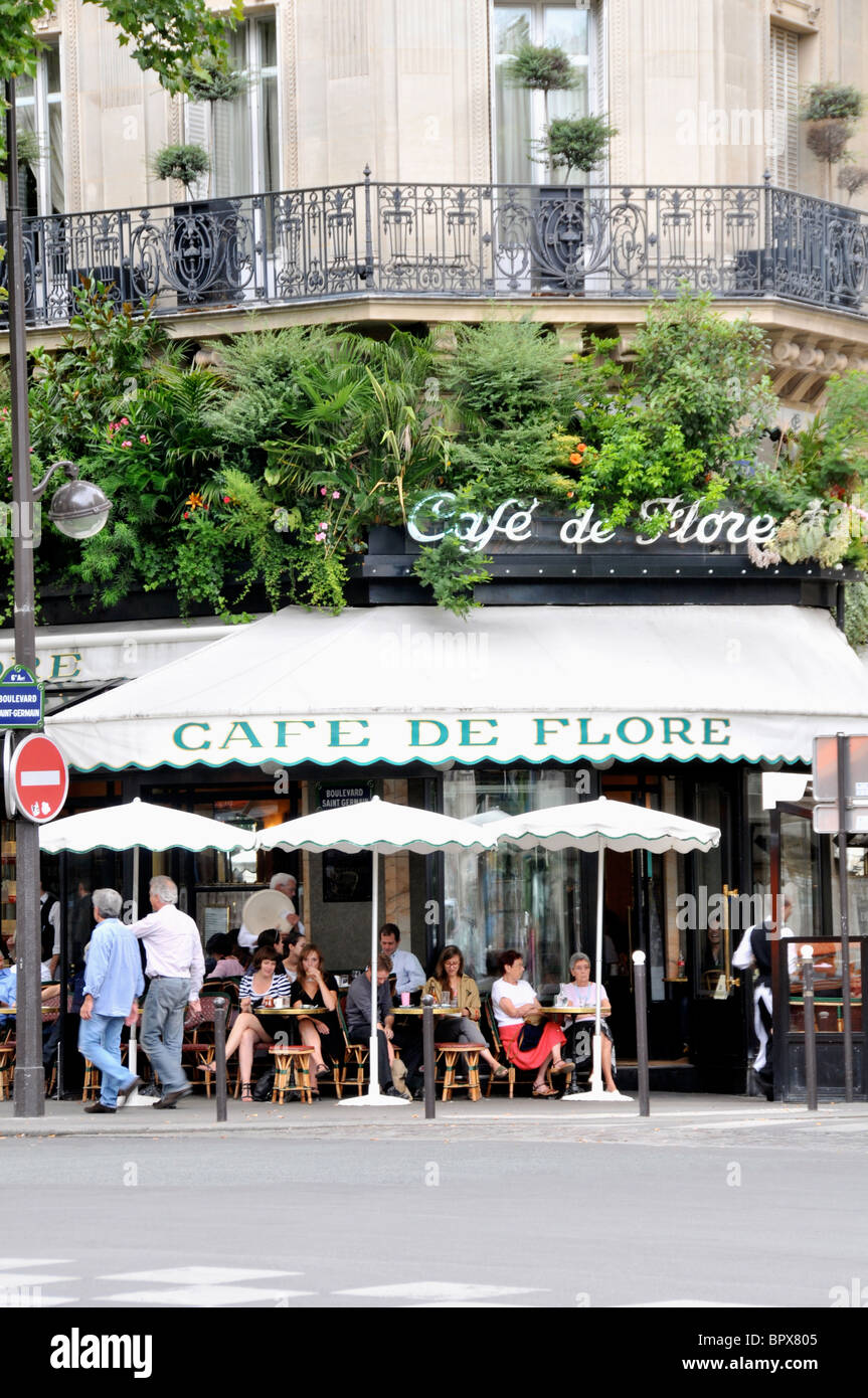 café de Flore, Paris, France Stock Photo - Alamy