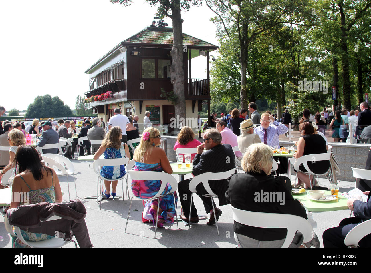 Haydock park racecourse merseyside hi-res stock photography and images ...