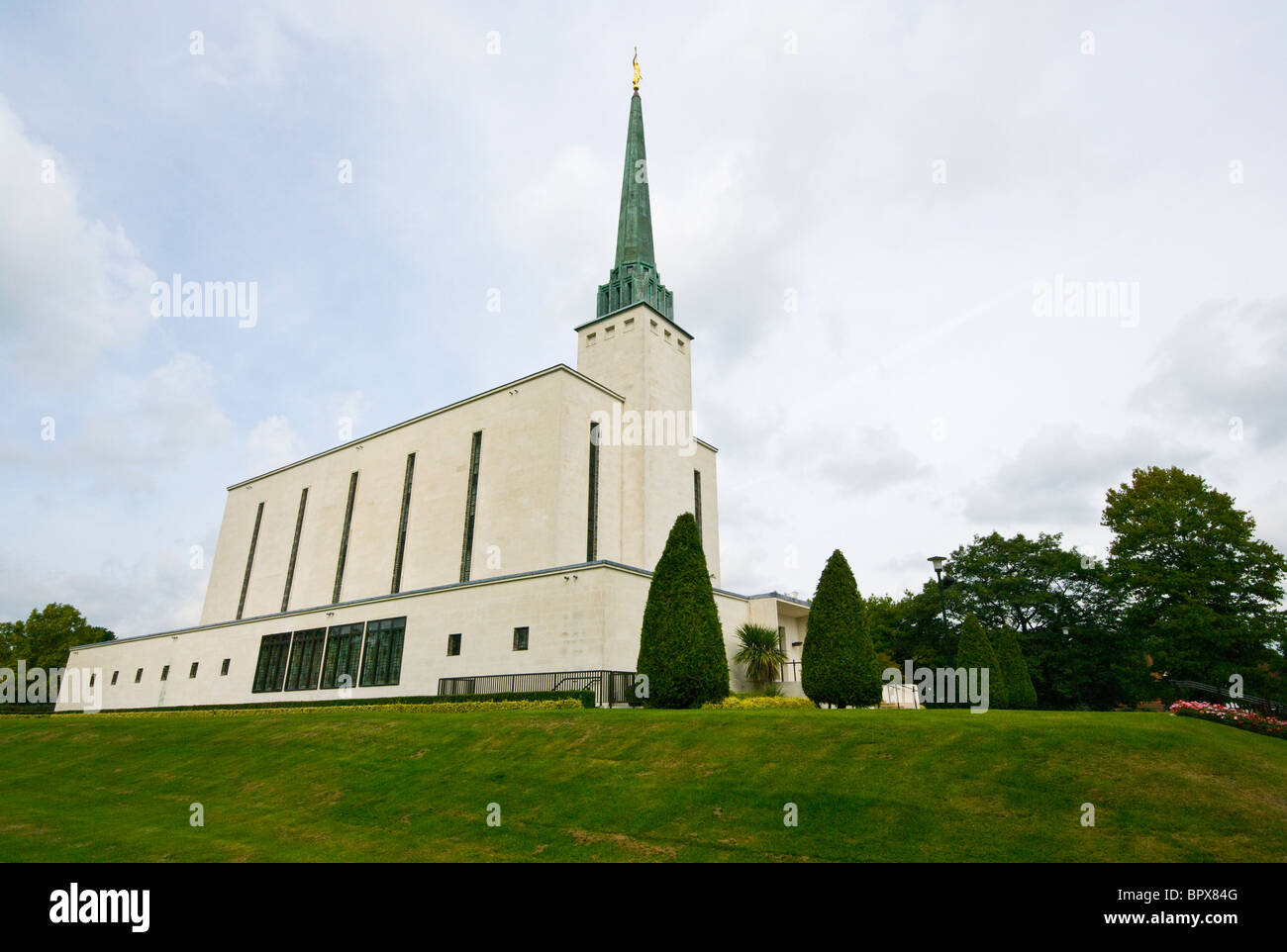 London england temple mormon hi-res stock photography and images - Alamy