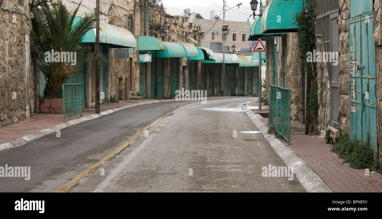 Al shuhada street hi-res stock photography and images - Alamy