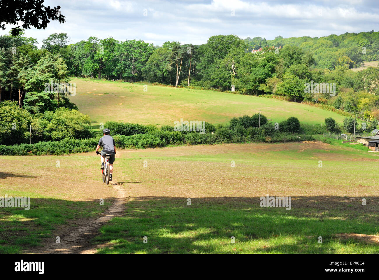 Country path hi-res stock photography and images - Alamy