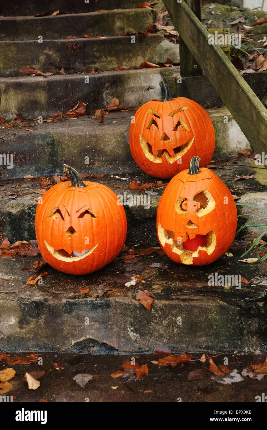 Carved steps hi-res stock photography and images - Alamy