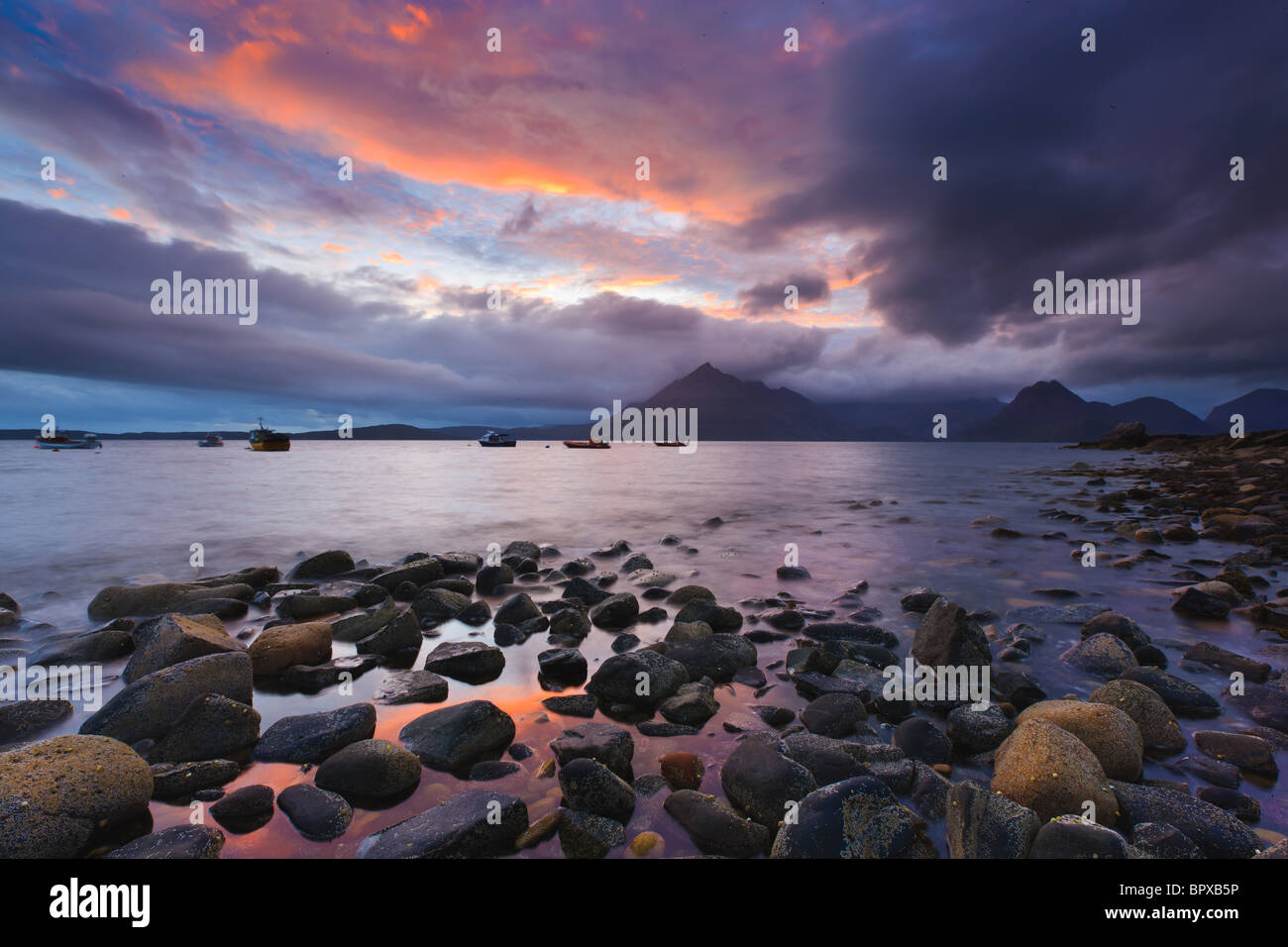 Sunset at Elgol Beach, Isle of Skye, Scotland Stock Photo - Alamy