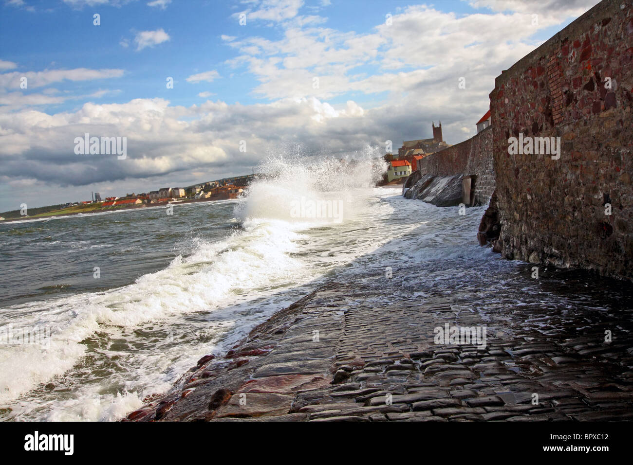 Dunbar water sea nature ocean sky travel hi-res stock photography and ...