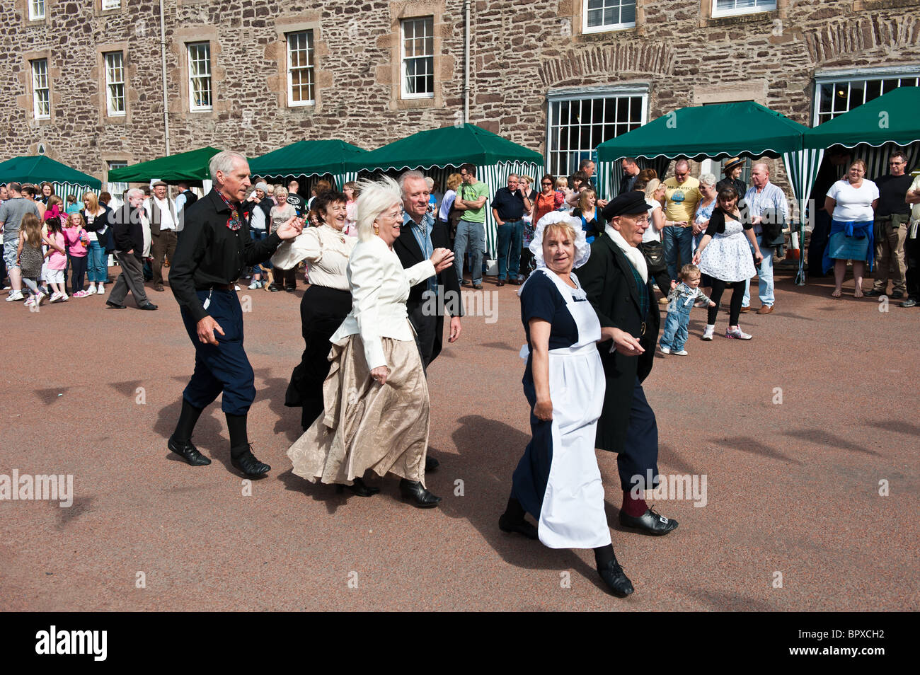 Entertainment at the Victorian Fair in New Lanark Scotland Stock Photo ...