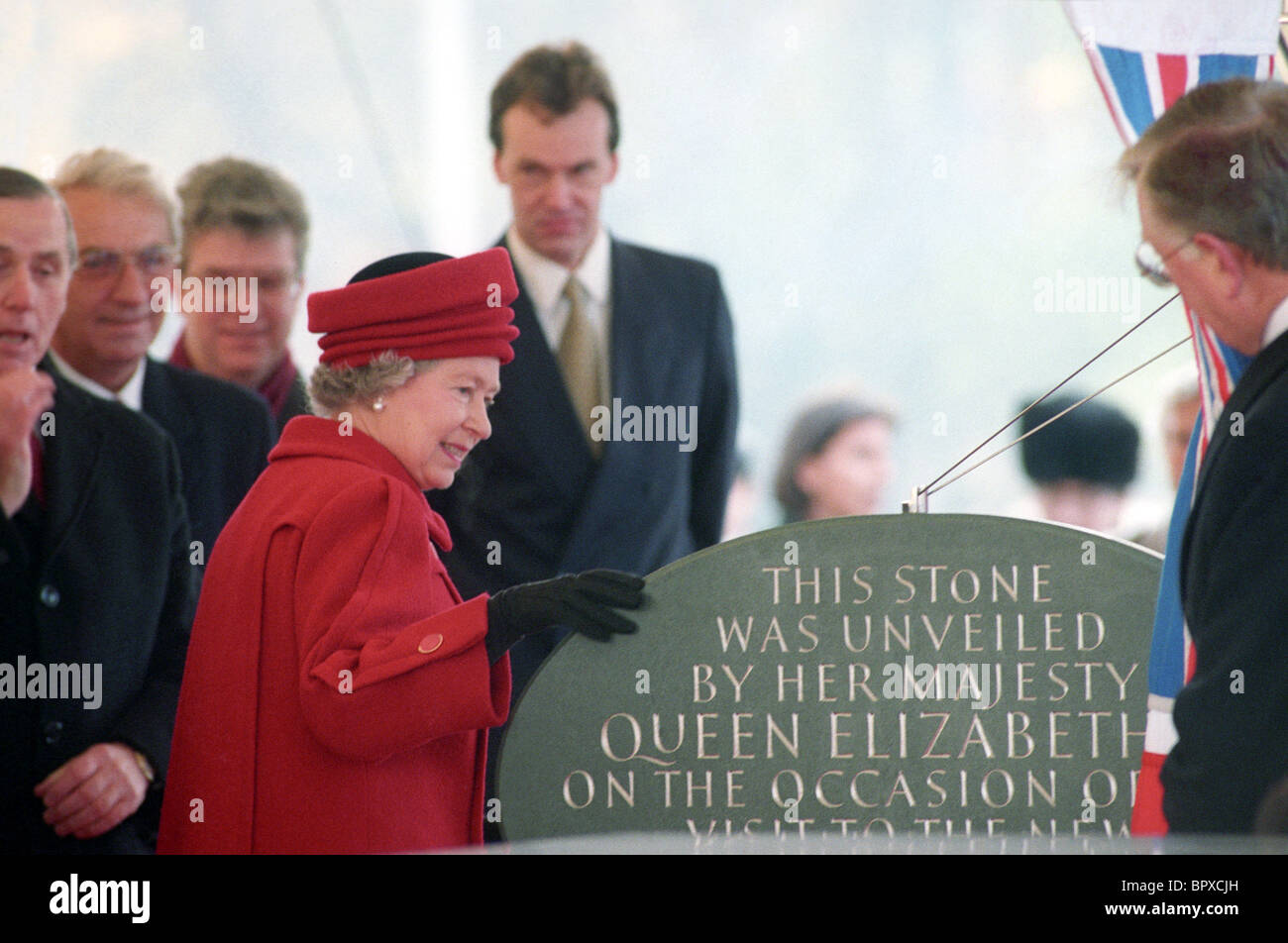 Queen Elizabeth Ii On Visit To Russia High Resolution Stock Photography ...