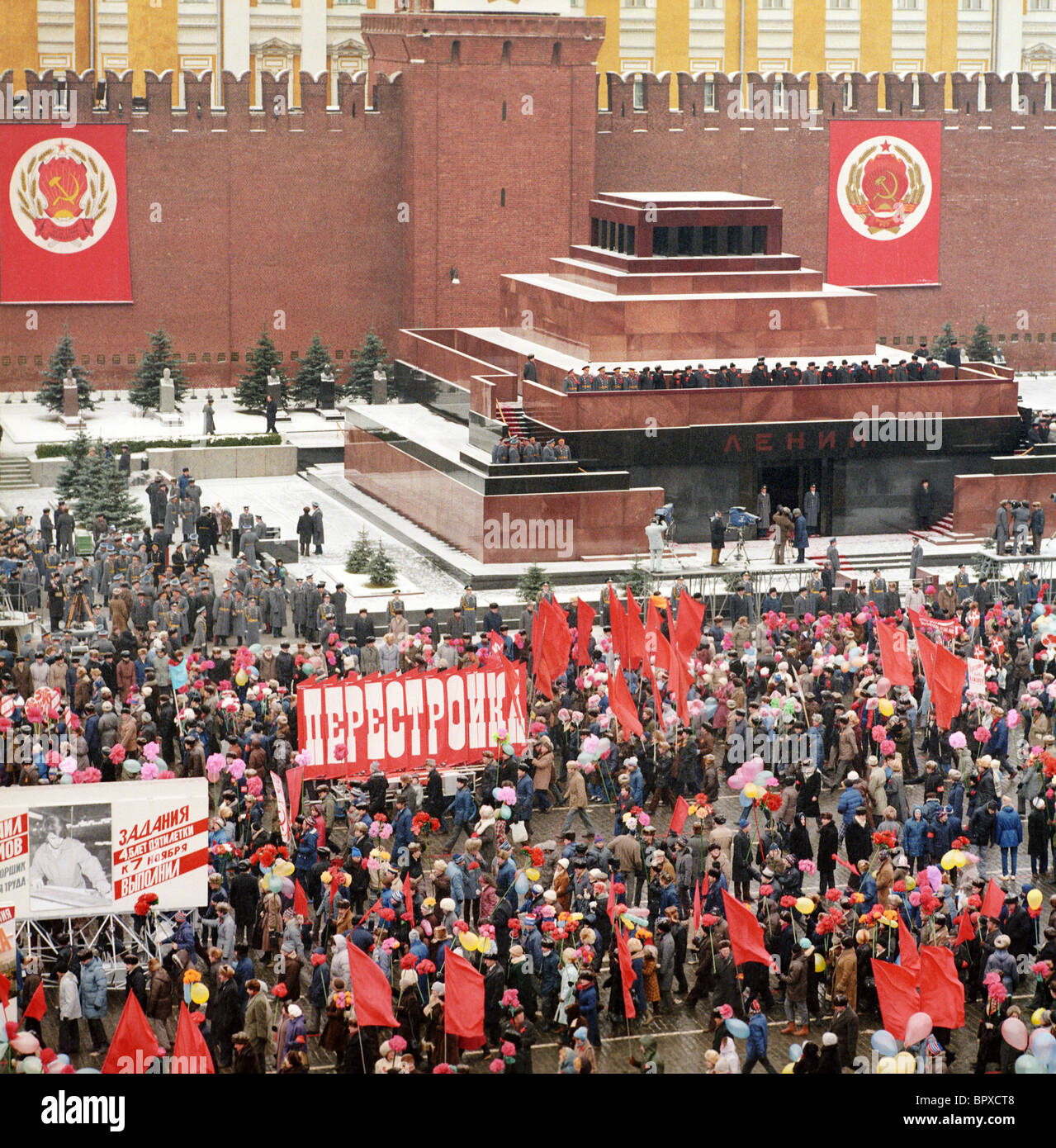 October Revolution High Resolution Stock Photography and Images - Alamy