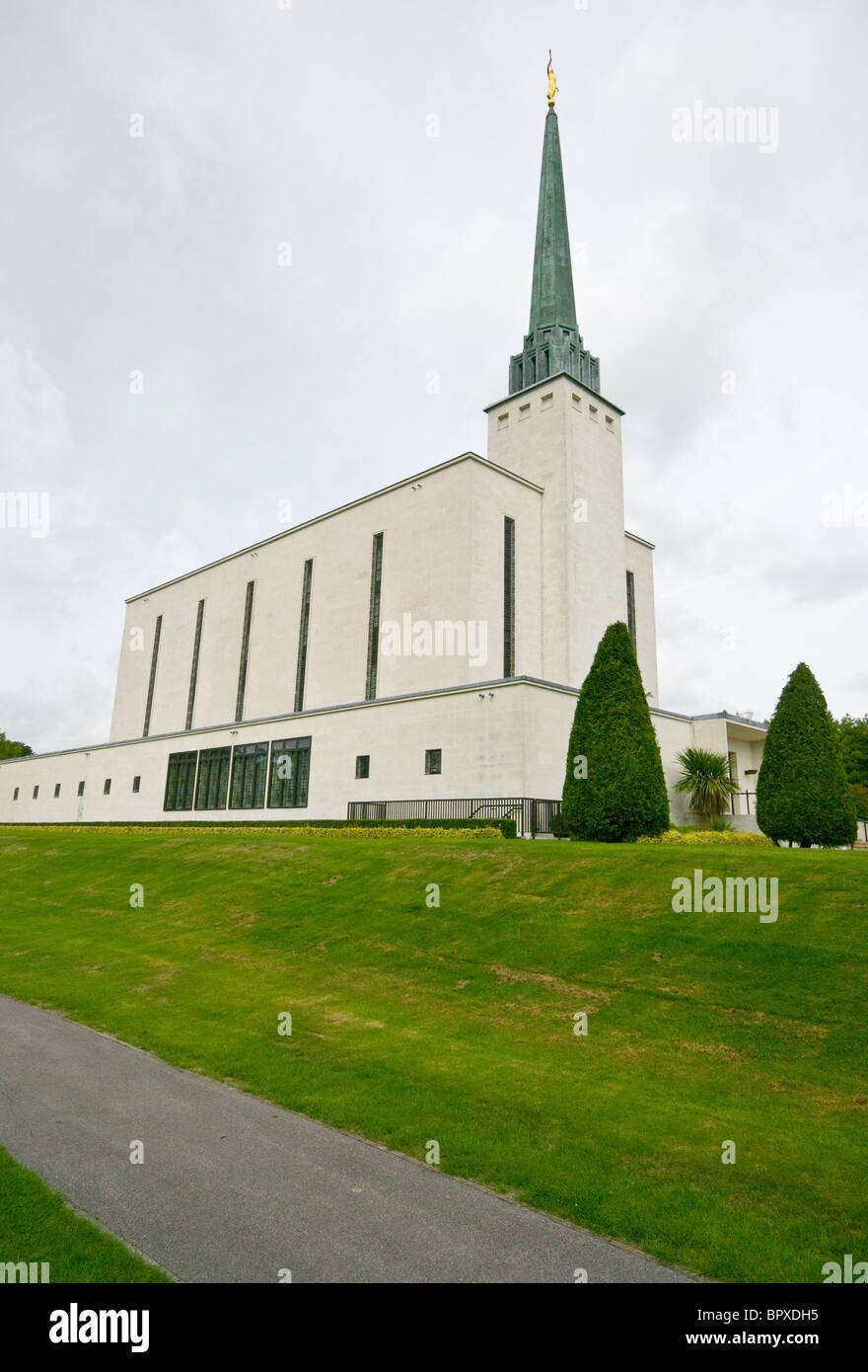 The Mormon London Temple Church Of The Latter Day Saints Newchapel ...
