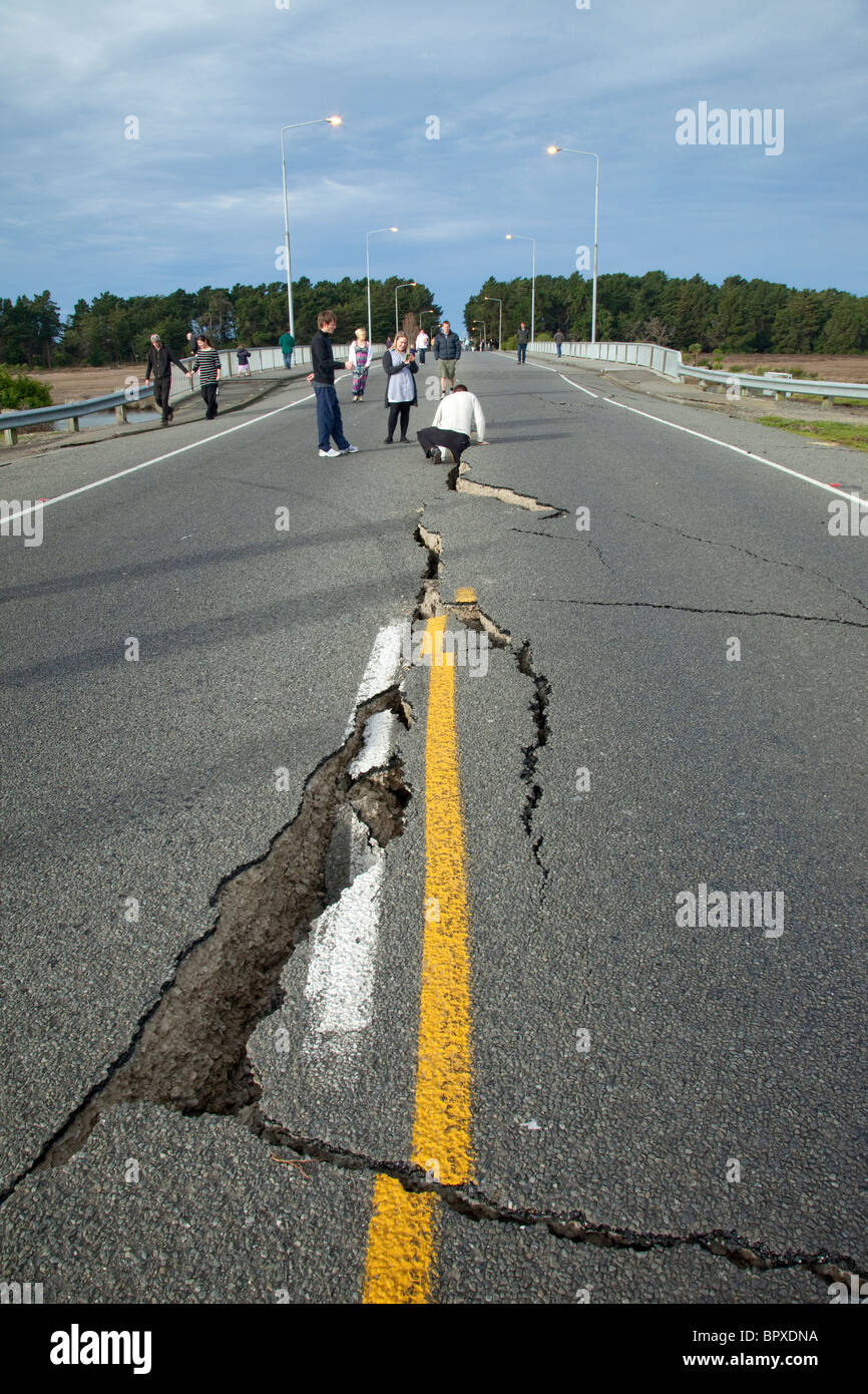 Earthquake fault line High Resolution Stock Photography and Images - Alamy