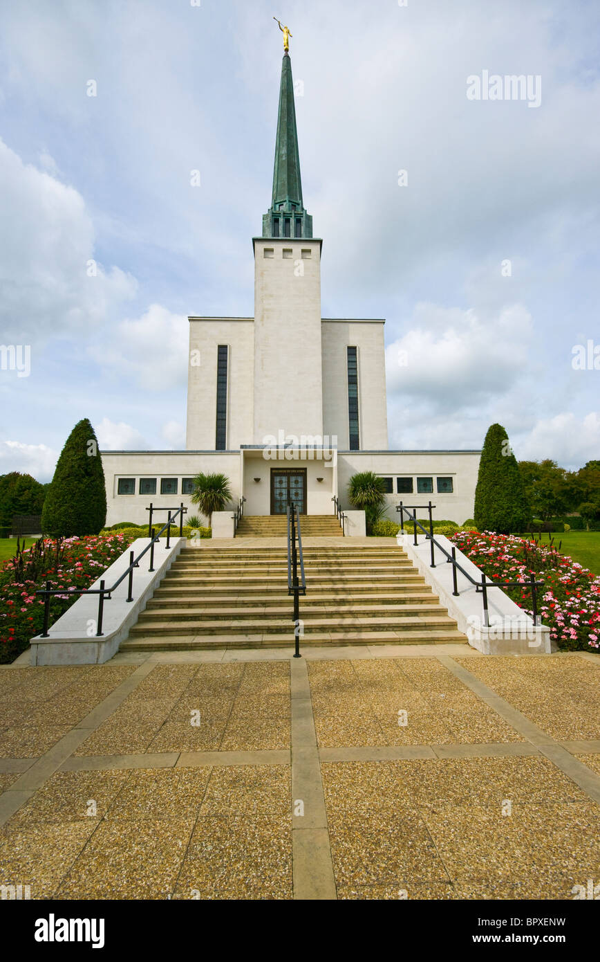 London temple mormon hi-res stock photography and images - Alamy