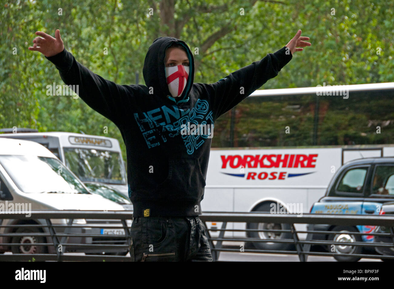 Members of Islamophobic right wing group The English Defence League ...