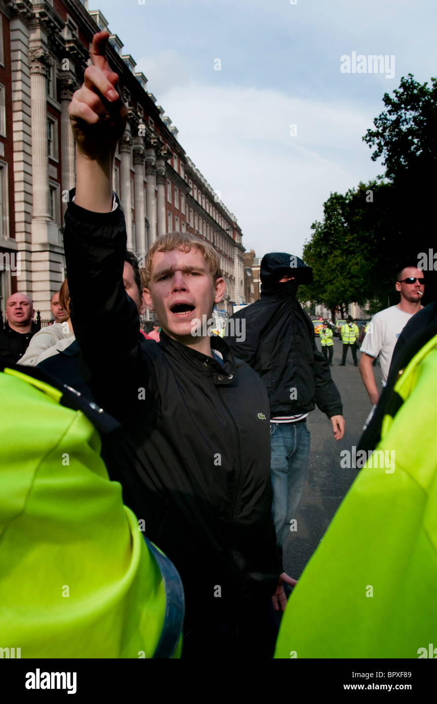 Members of Islamophobic right wing group The English Defence League ...