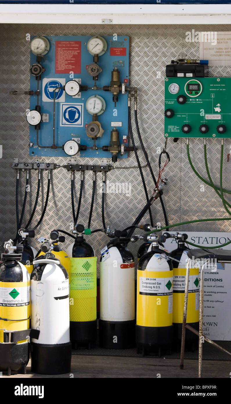 Diving guages valves pressure dials hi-res stock photography and images ...