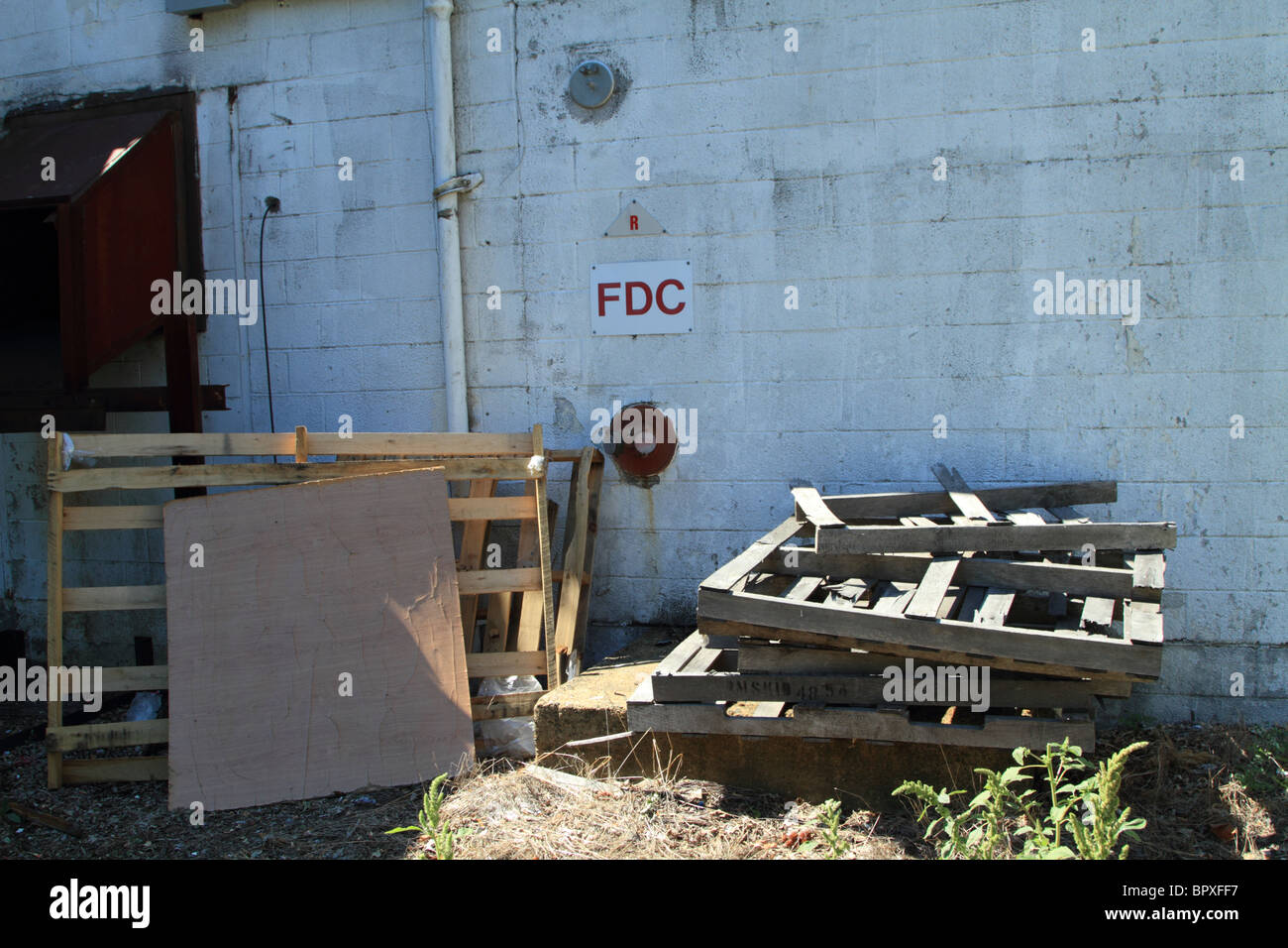 Junk store hi-res stock photography and images - Alamy