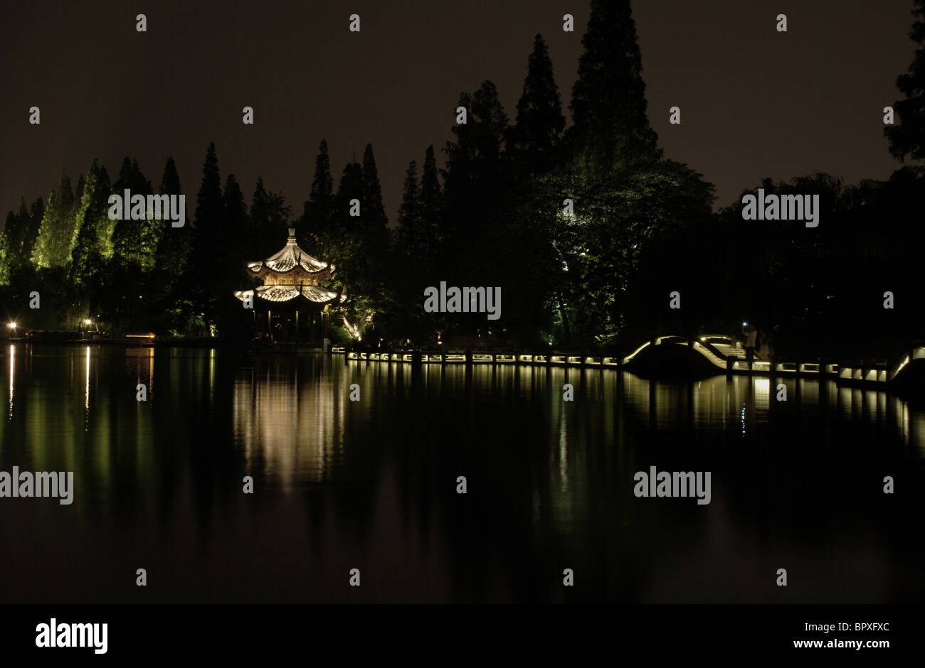 Night time scene of Chinese pavilion on the spiritual West Lake ...