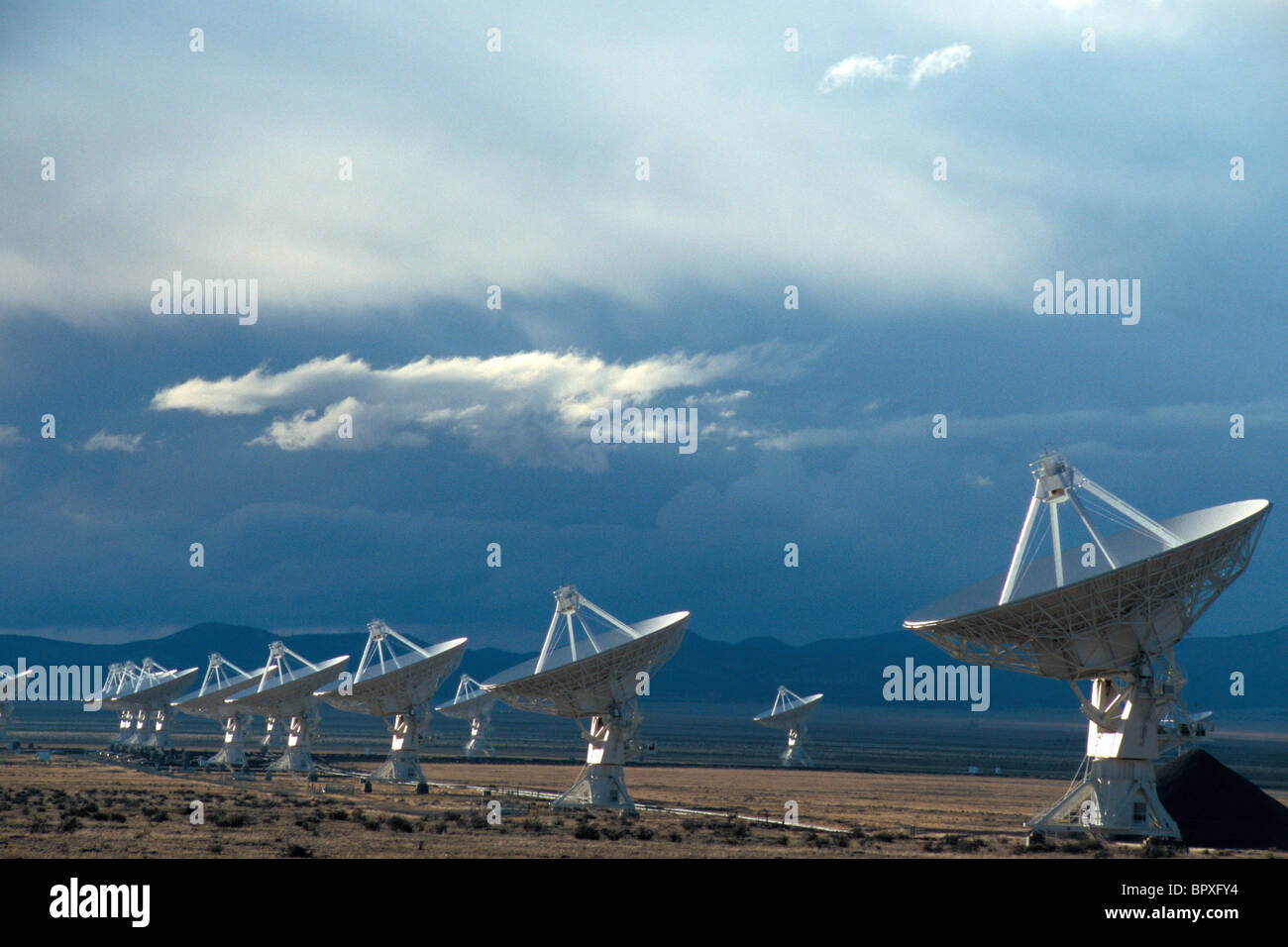 Very Large Array Radio Telescope Stock Photo - Alamy
