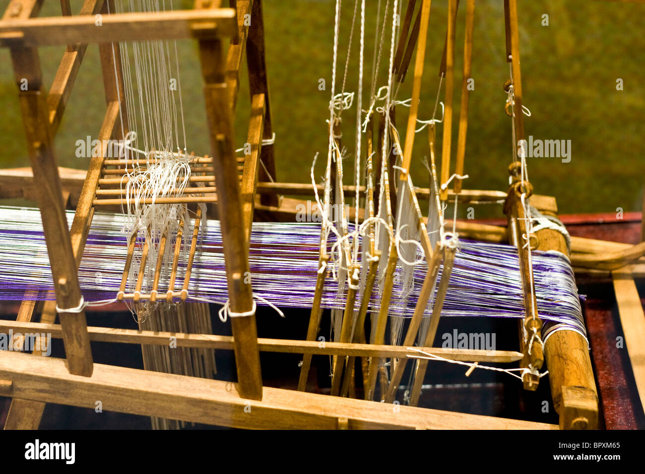 a old chinese loom in china Stock Photo - Alamy