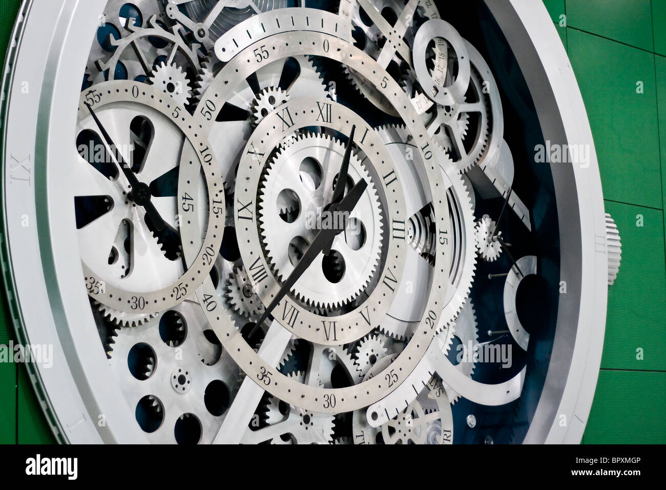 Accuracy arrow hi-res stock photography and images - Alamy